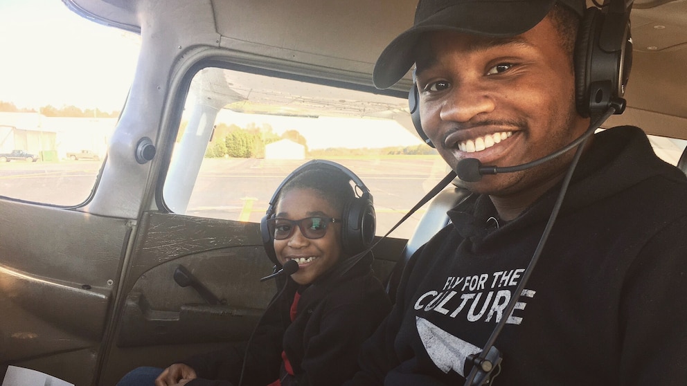 Airline pilot runs nonprofit to inspire students of color to pursue ...