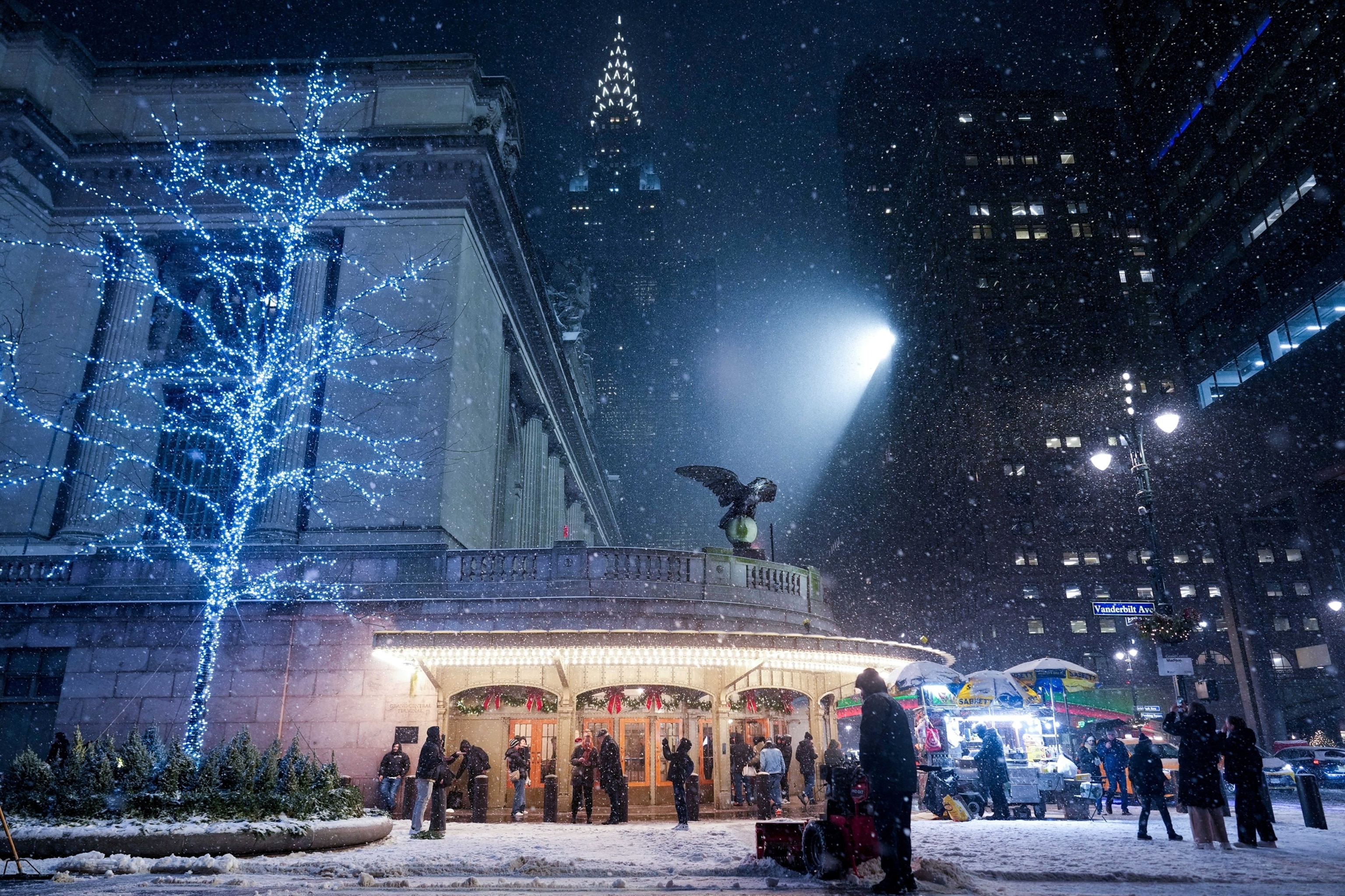 Dangerous snowstorm hitting NYC, New Jersey, upstate New York: Latest ...