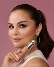 Selena Gomez Aon Makeup