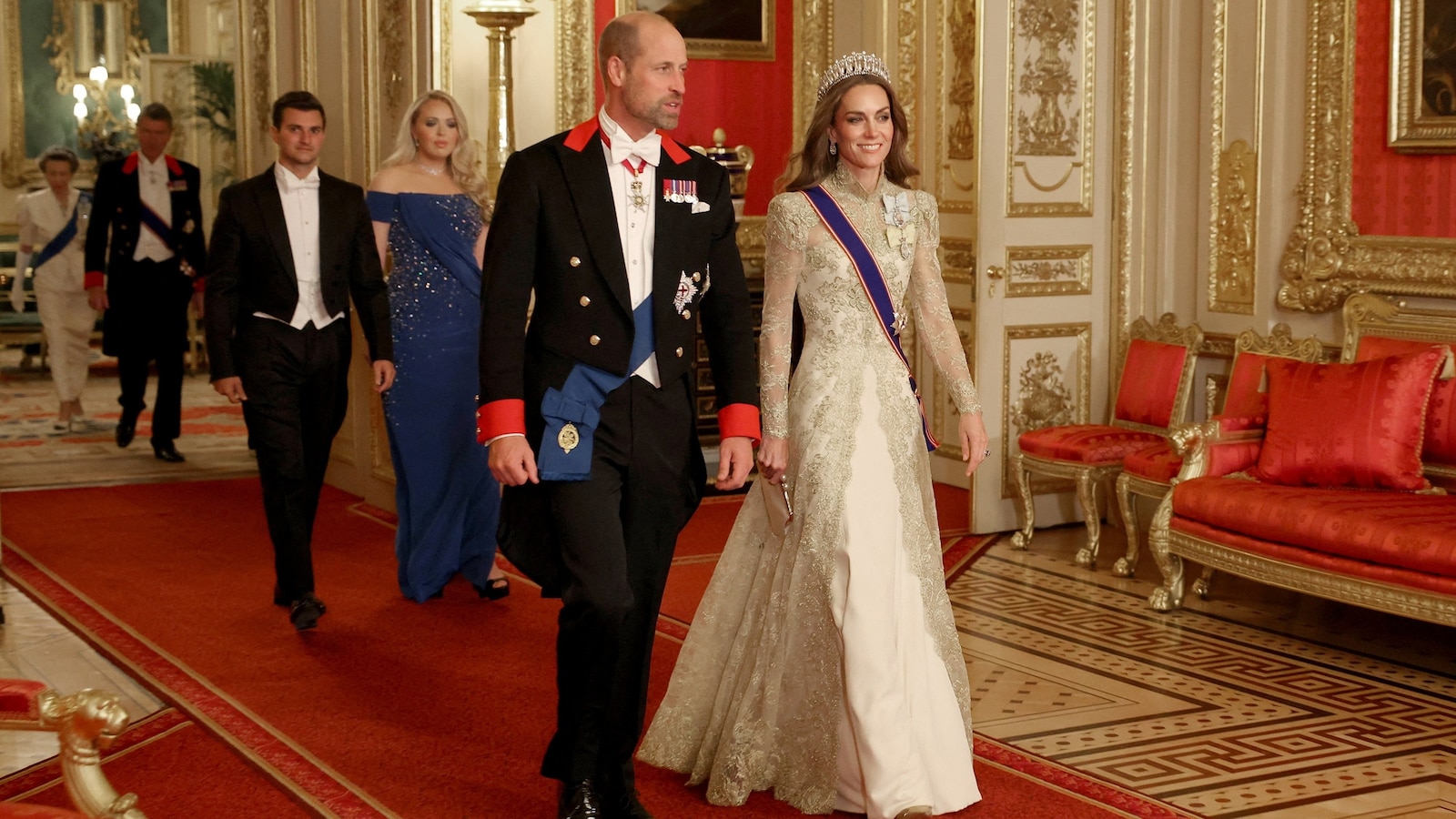 Kate Middleton dazzles in Lover's Knot Tiara at state banquet for Trump ...