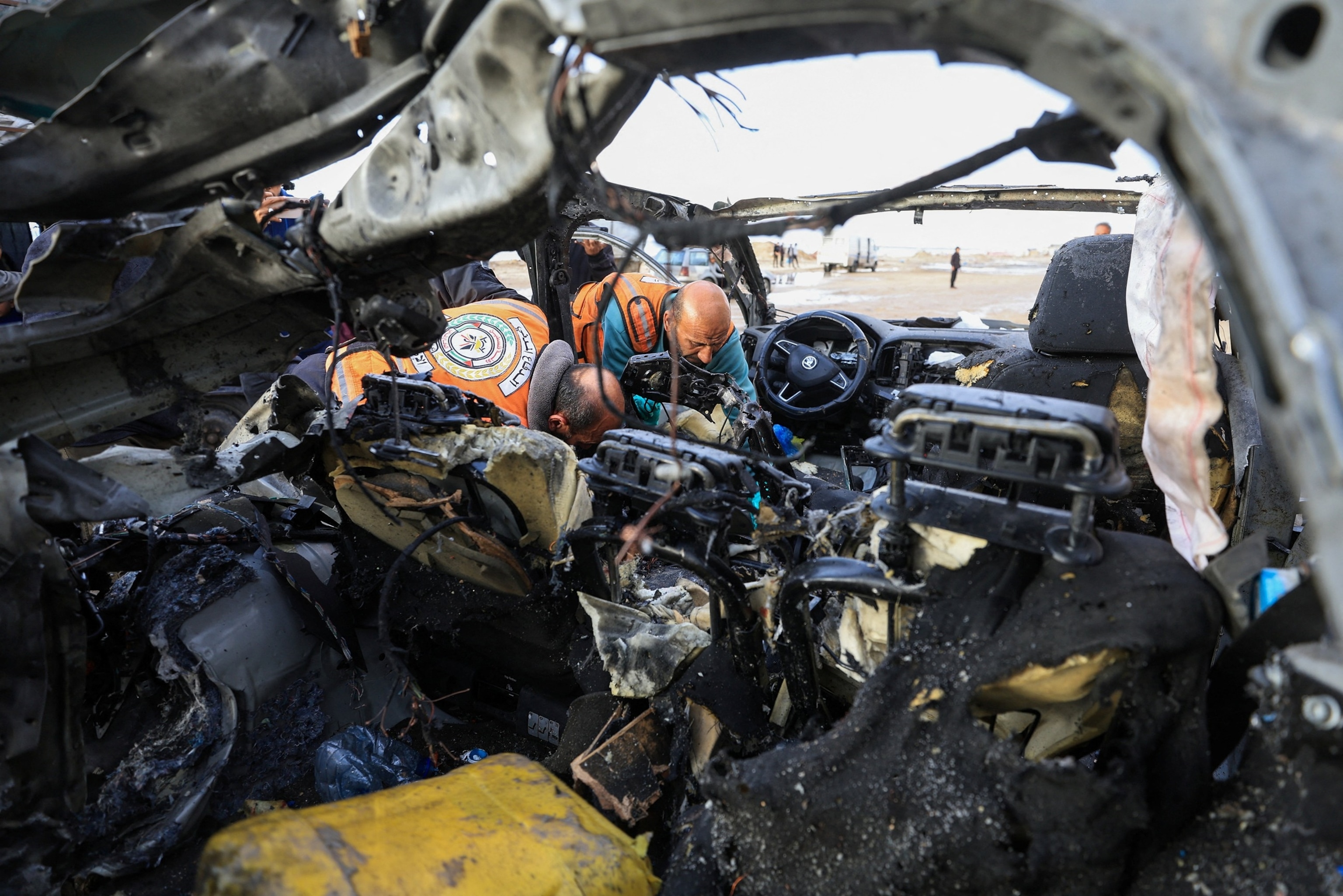 Israel strikes Gaza, targeting Hamas leader - ABC News