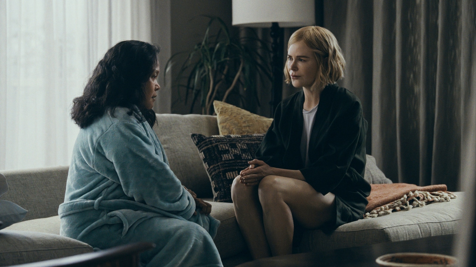 Review: 'Expats' raises the bar beyond the superficial gloss of ...