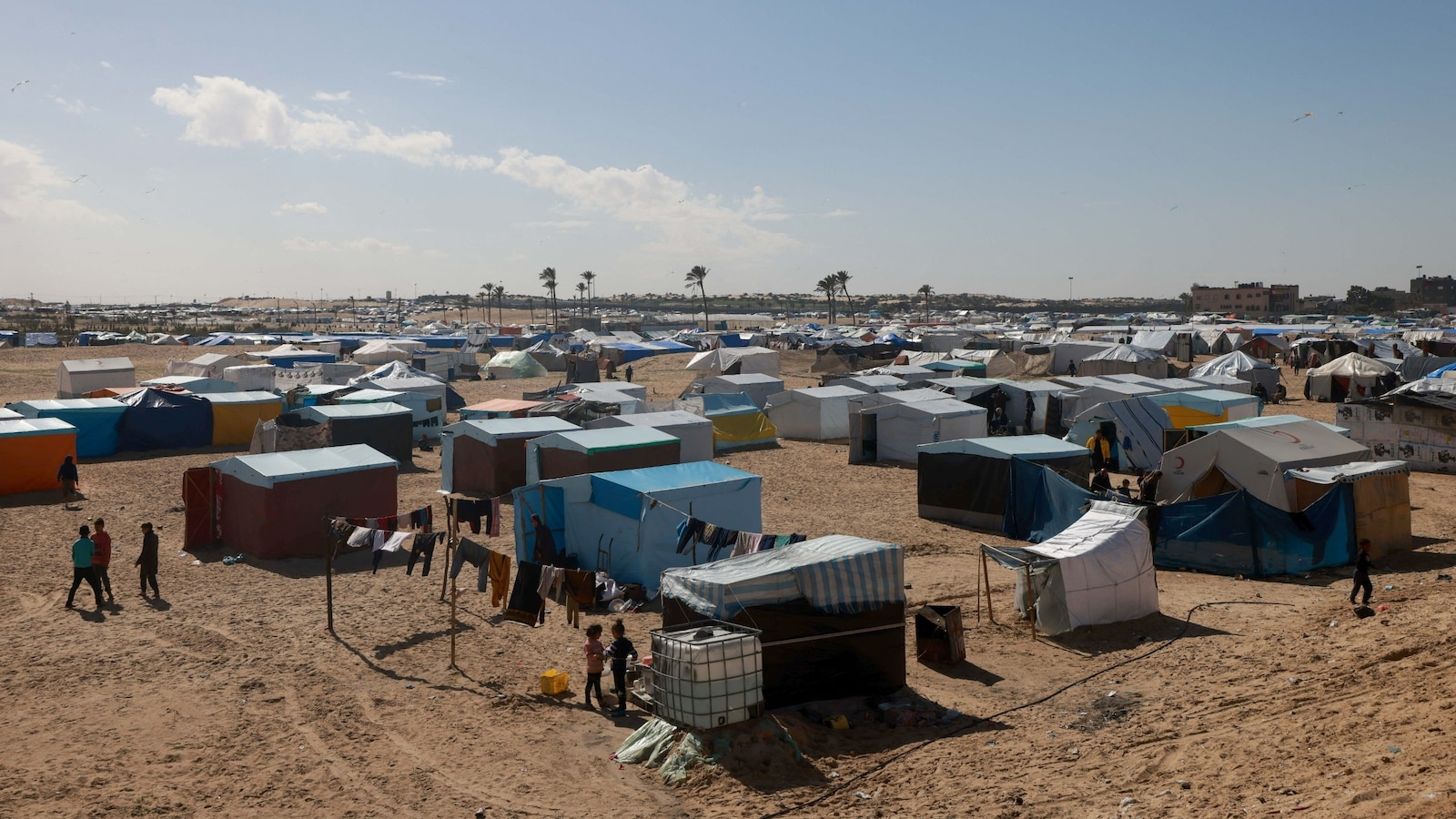 Fears grow in south Gazan city of Rafah as Israel targets ground ...