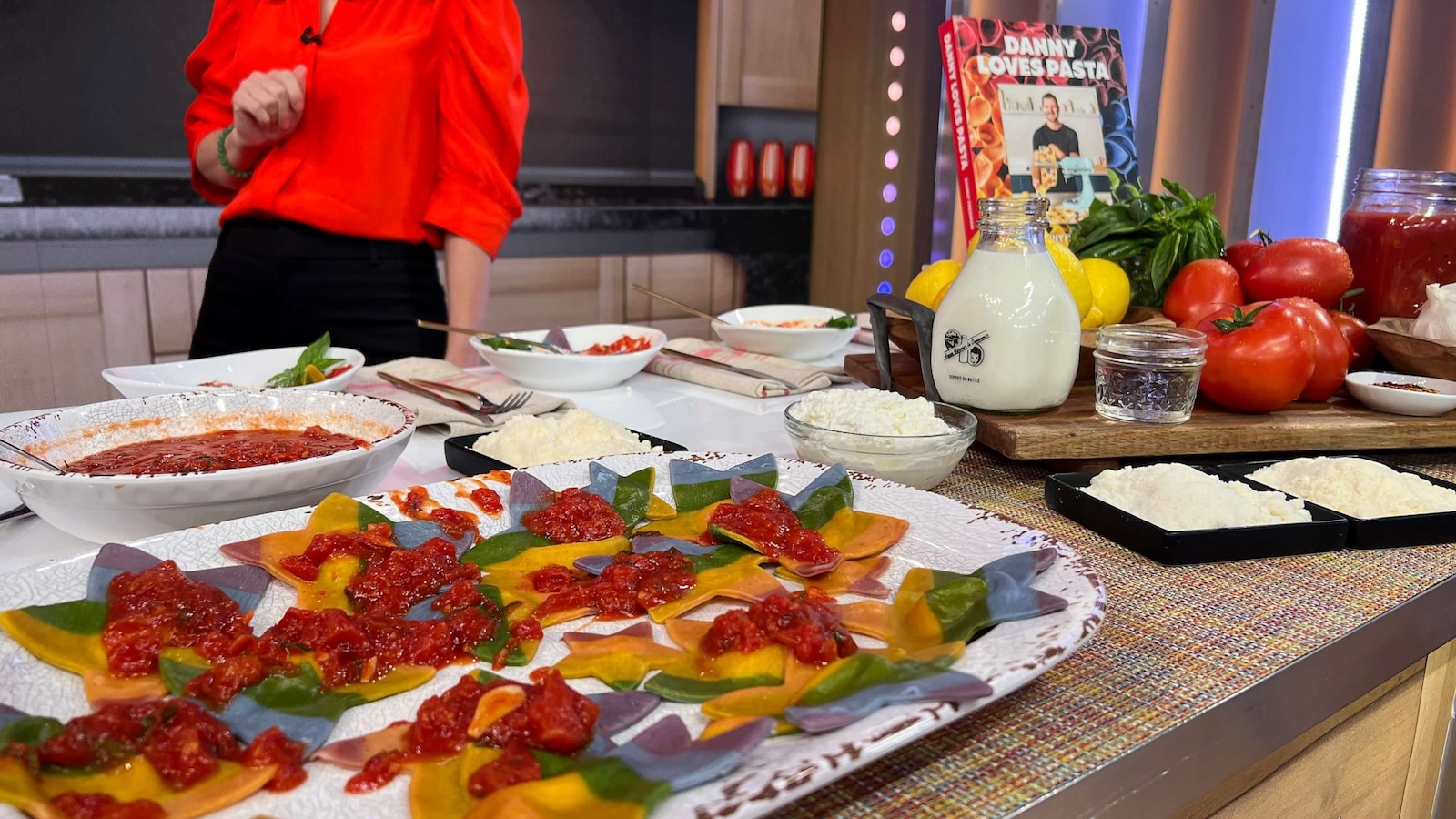 Chef Danny Freeman makes his cookie cutter ravioli recipe - ABC News