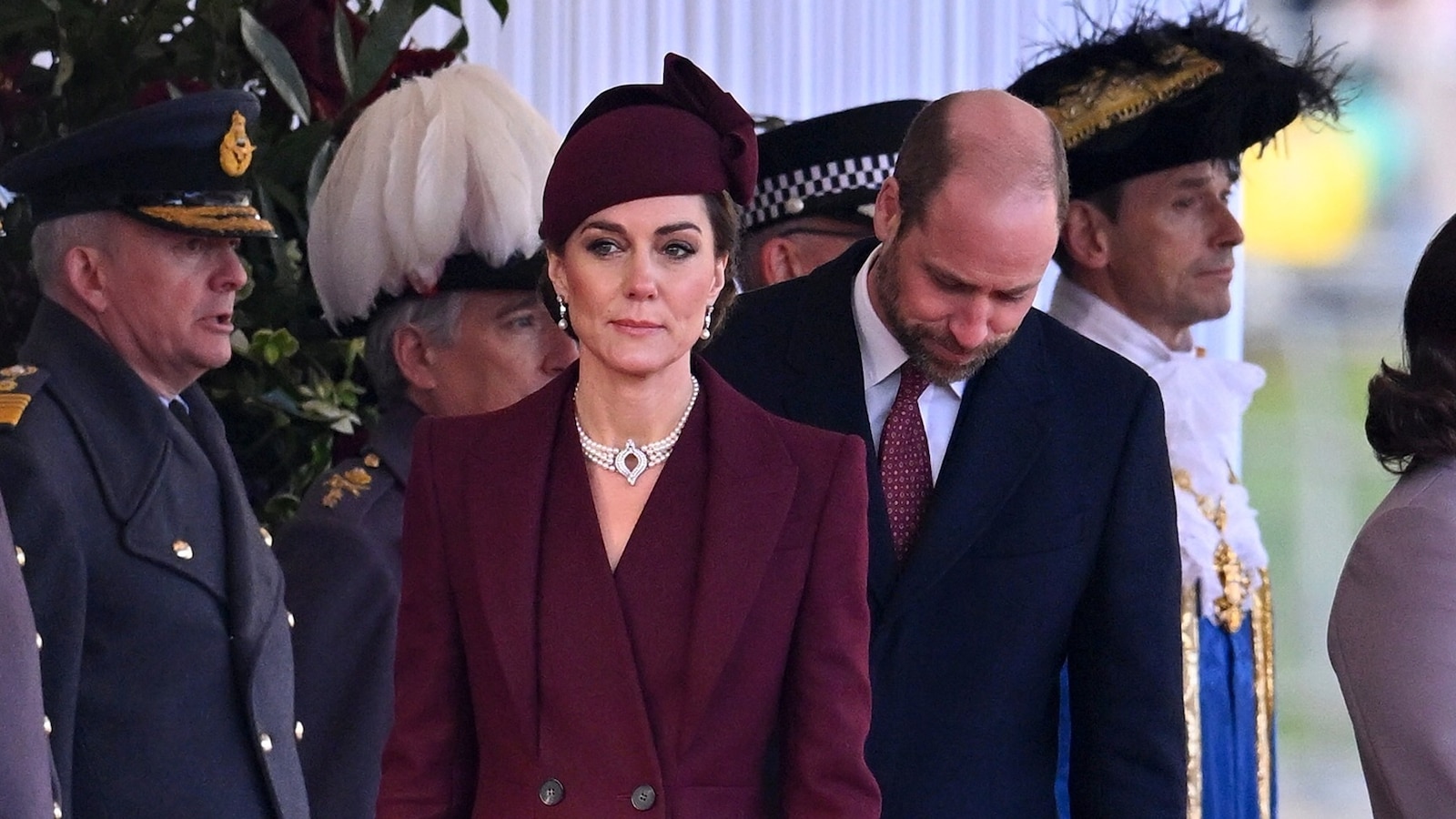 Kate Middleton joins Prince William at ceremonial welcome for Qatar ...