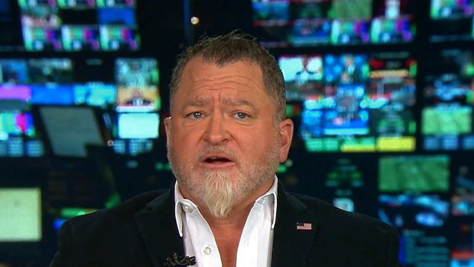 Luis Elizondo offers window into US government's hunt for UFOs - ABC News