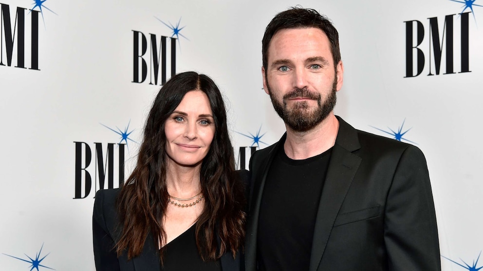 Courteney Cox celebrates 10th anniversary with partner Johnny McDaid ...