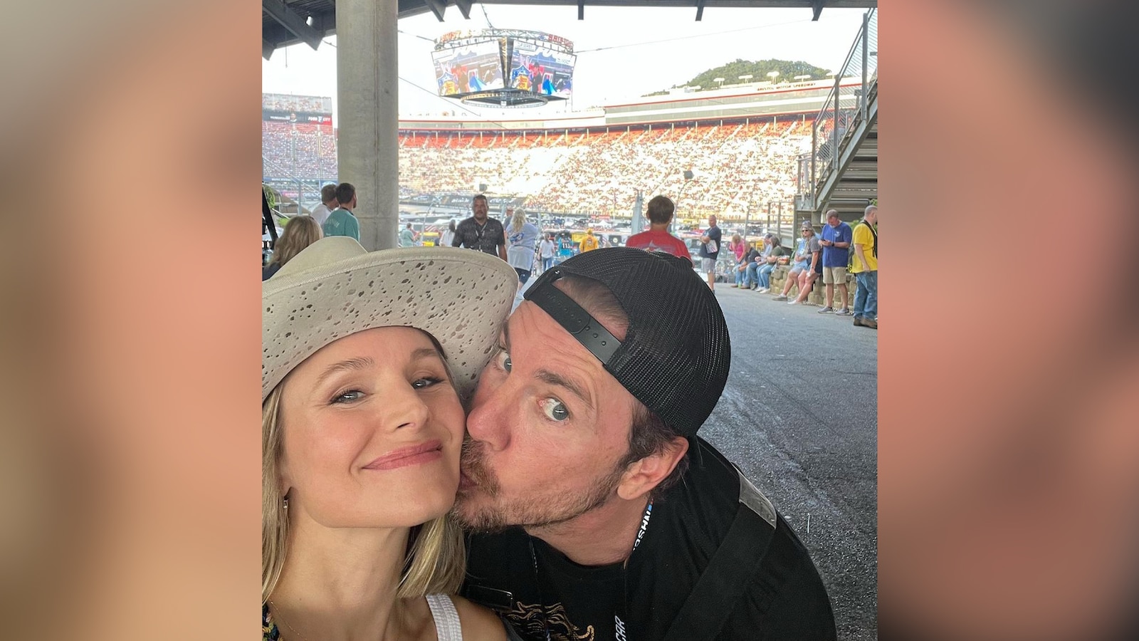 Dax Shepard shares sweet photos with wife Kristen Bell: 'Every one of ...
