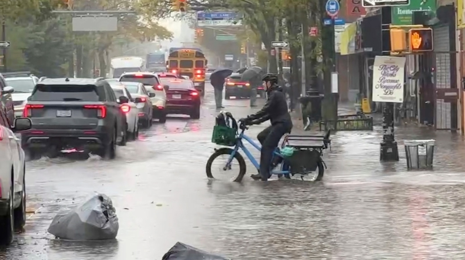 2 dead after heavy rain brings intense flooding to New York City - ABC News