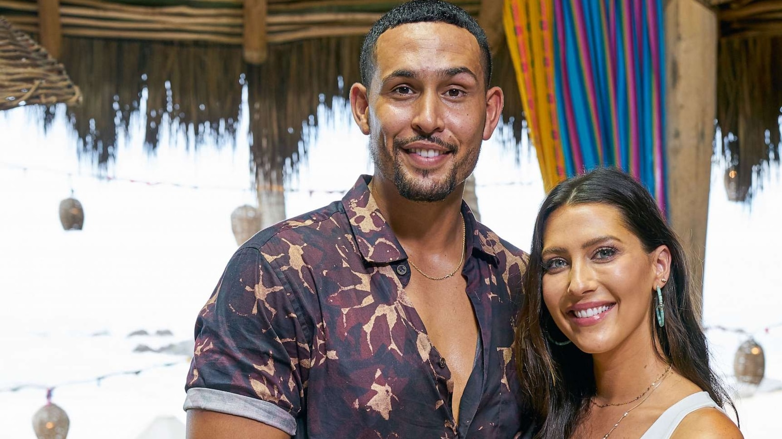 Former 'Bachelorette' Becca Kufrin pregnant, expecting 1st child with ...