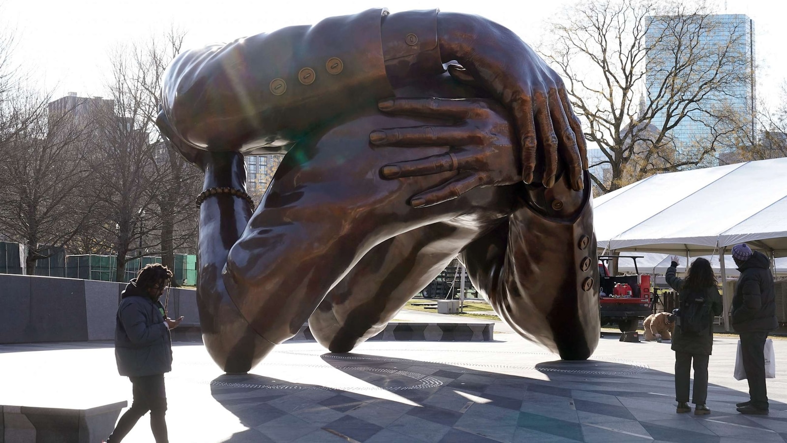 Sculpture commemorates Rev. Martin Luther King Jr. and Coretta Scott ...