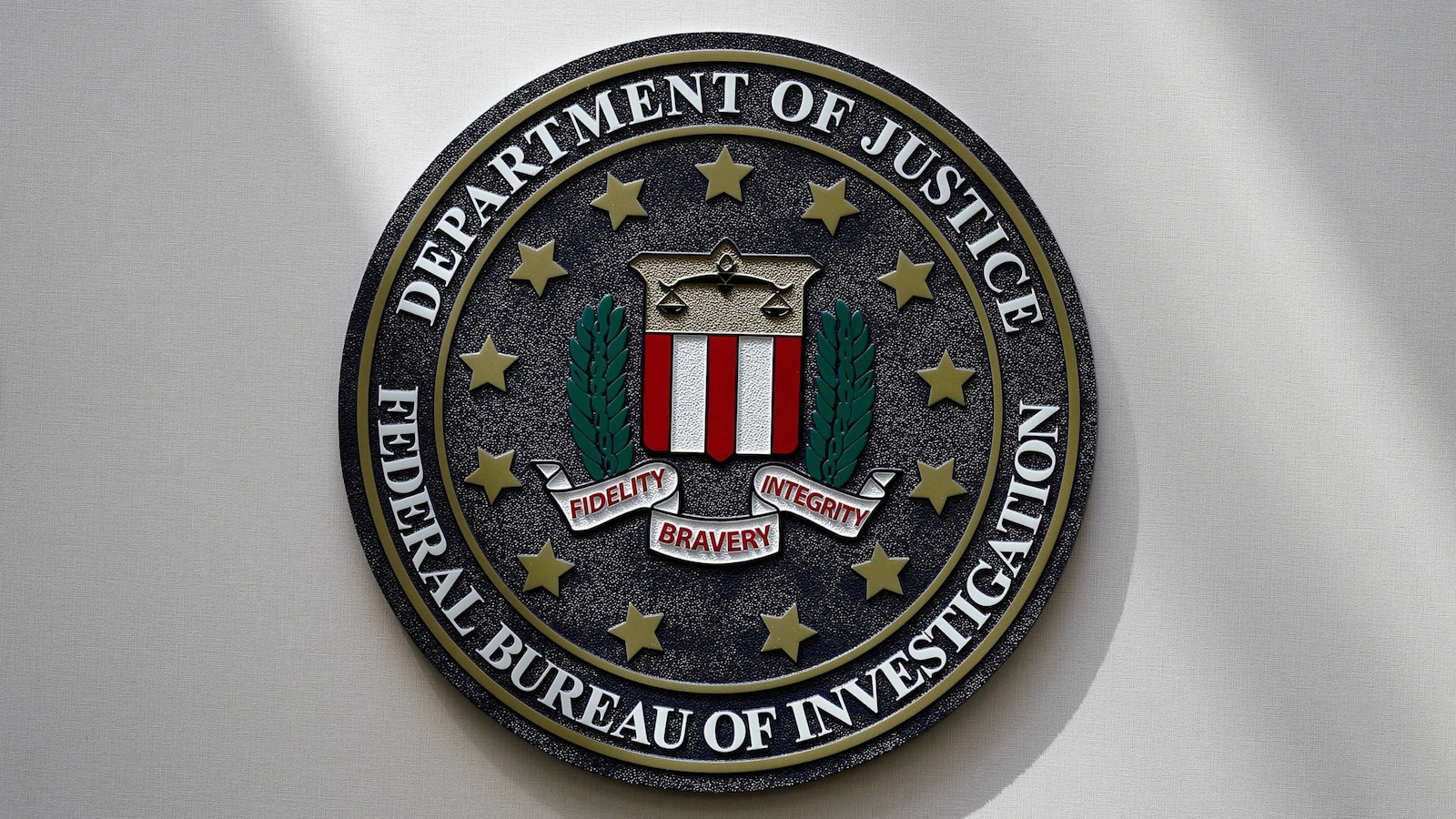 Americans lost $10.3 billion to internet scams in 2022, FBI says - ABC News