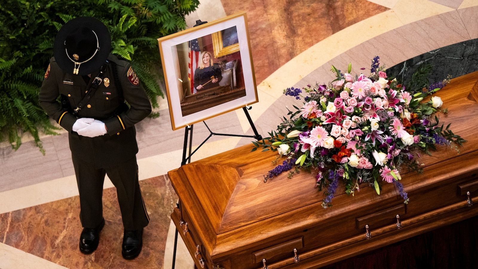 Slain lawmaker becomes 1st woman to lie in state at Minnesota capitol ...