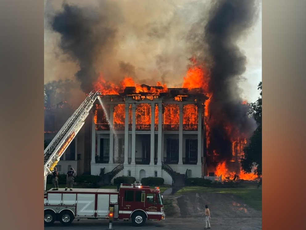 'No more Nottoway': Historic Louisiana plantation house destroyed in ...