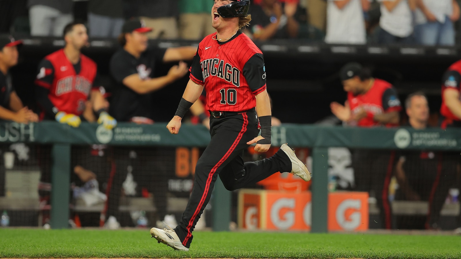 Chase Meidroth stars as the White Sox beat the Dodgers 8-2 in matchup ...