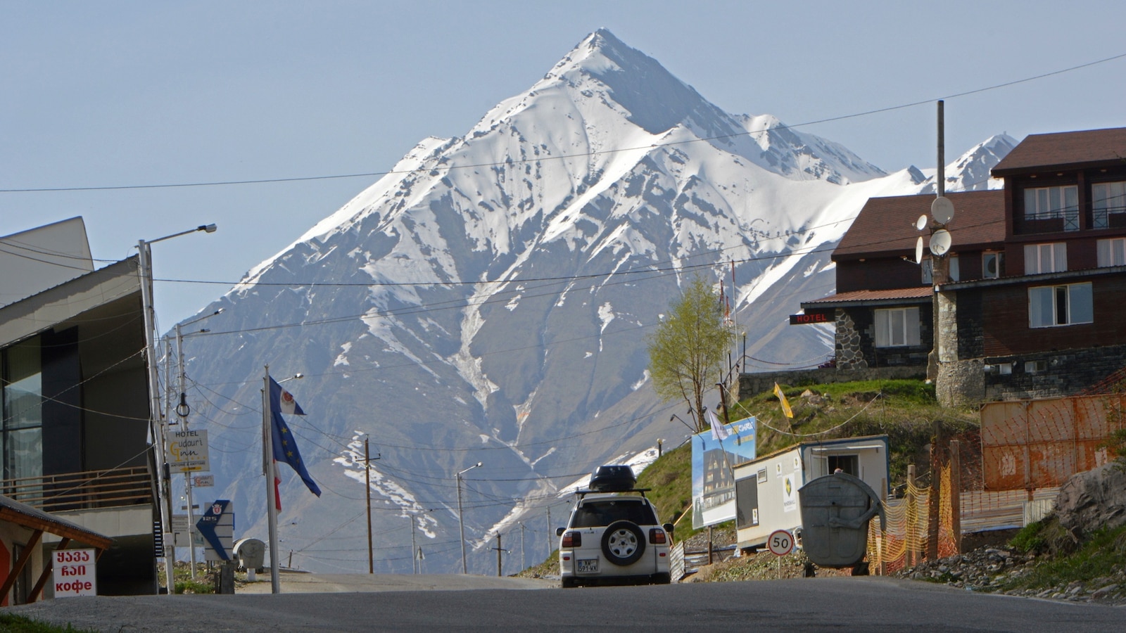 12 people found dead inside restaurant at popular ski resort - ABC News