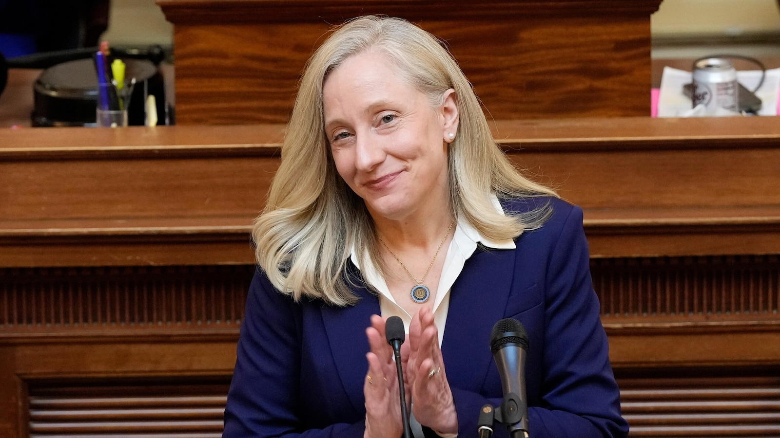 Who is Abigail Spanberger? Virginia governor to deliver Democratic ...