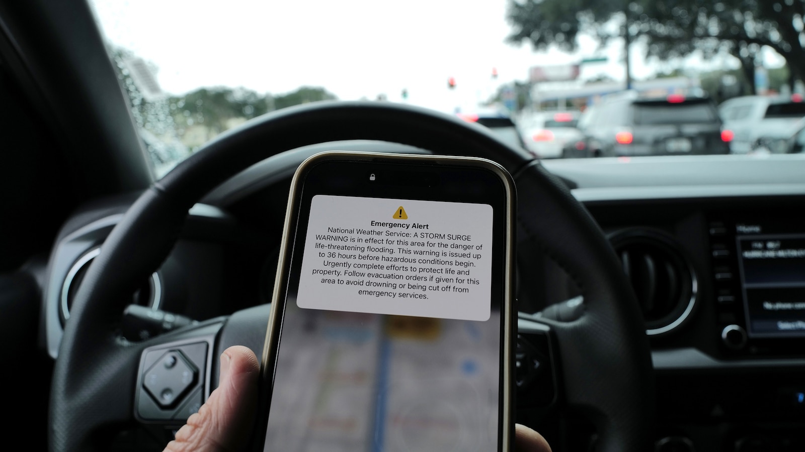 How to connect to emergency satellite on iPhone and Android before ...