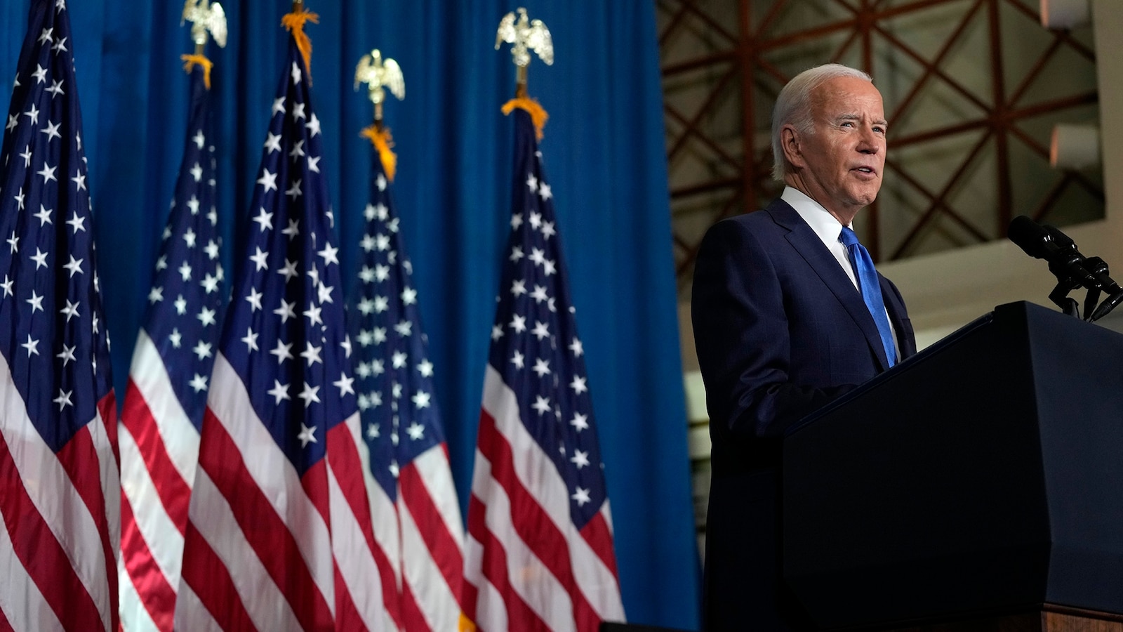 Biden warns democracy is 'under attack' as midterms enter final stretch ...