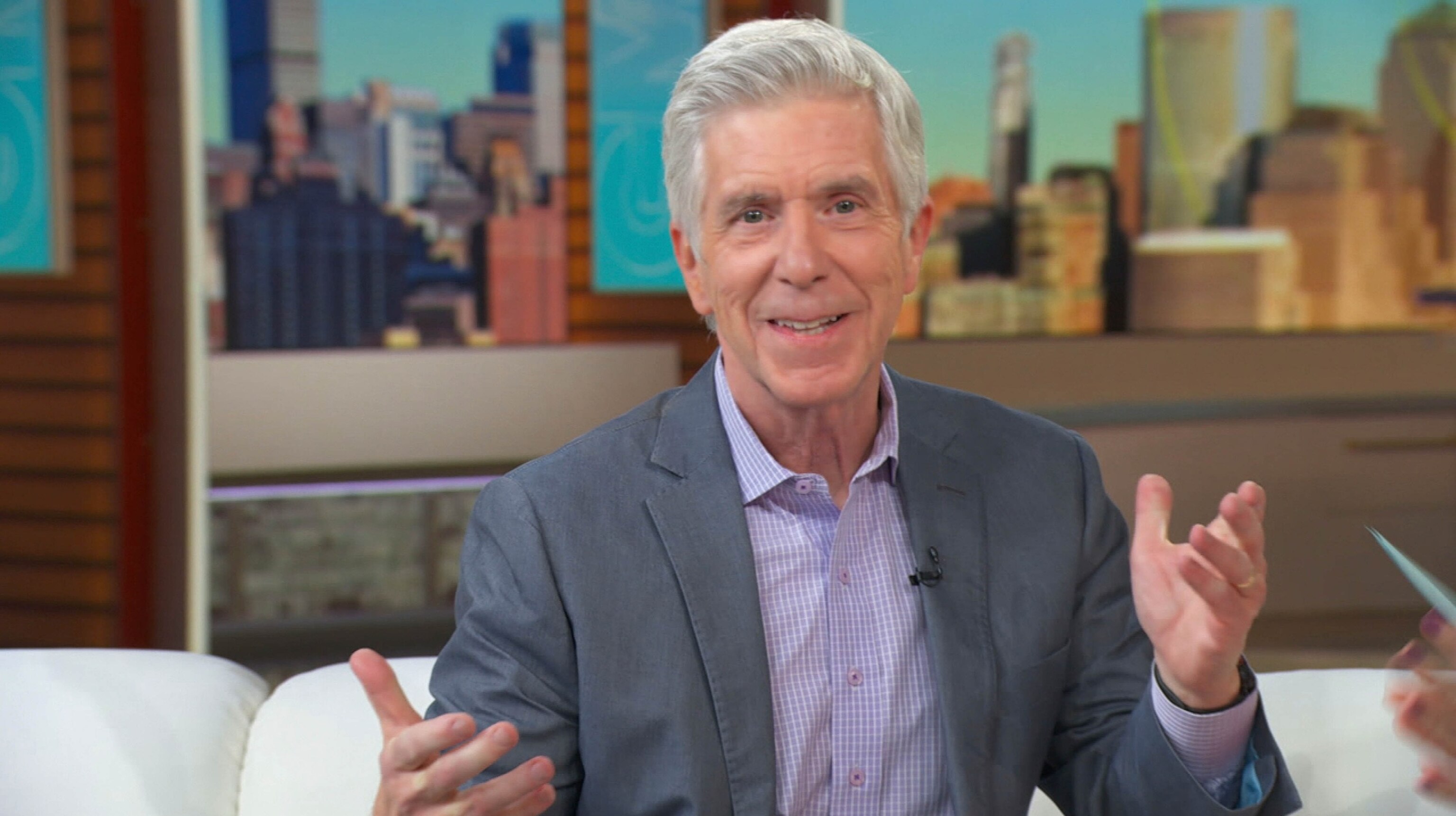Tom Bergeron talks returning to 'Dancing with the Stars' ballroom as ...