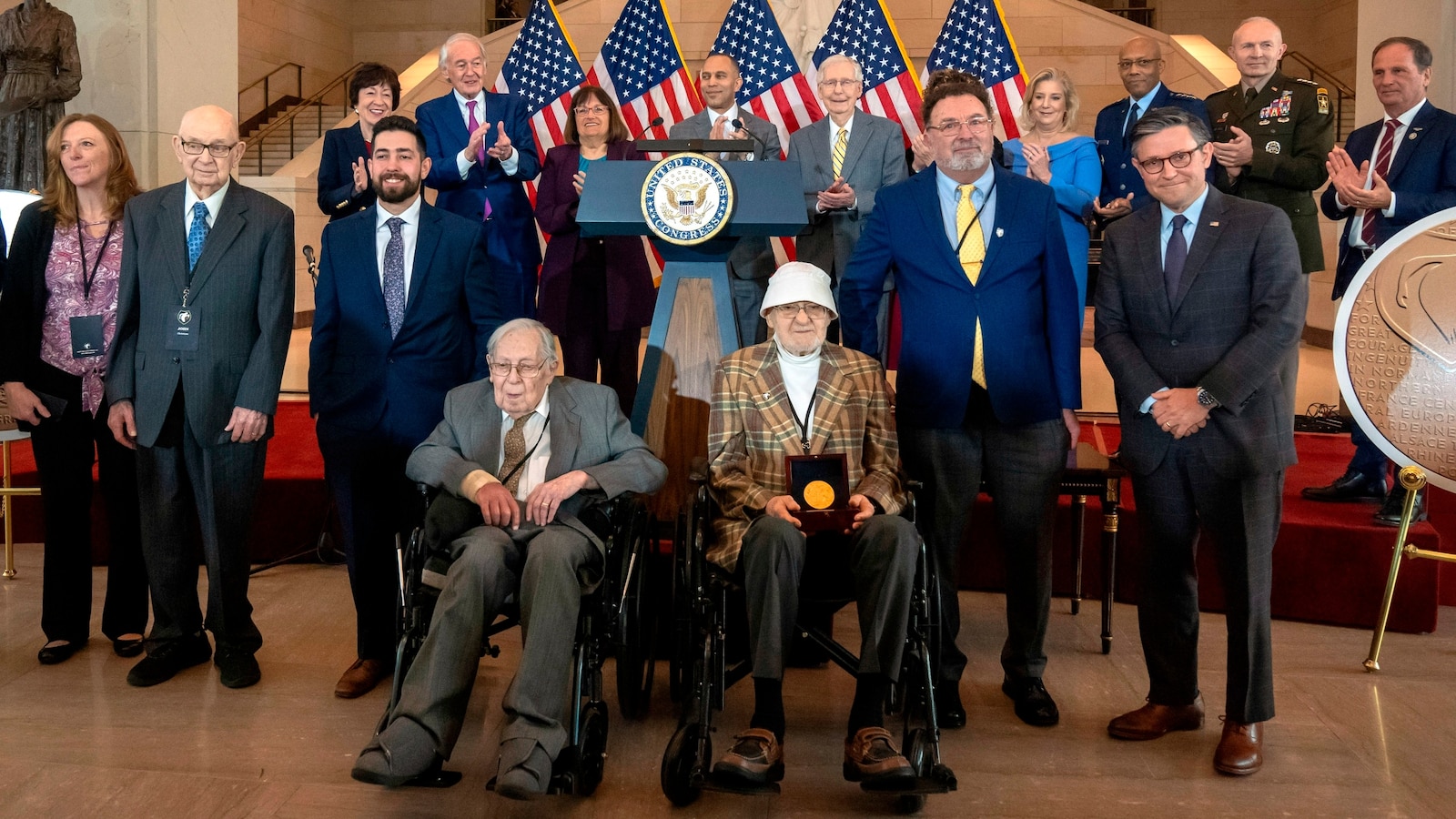 'Ghost Army' soldiers awarded Congressional Gold Medal for little-known ...