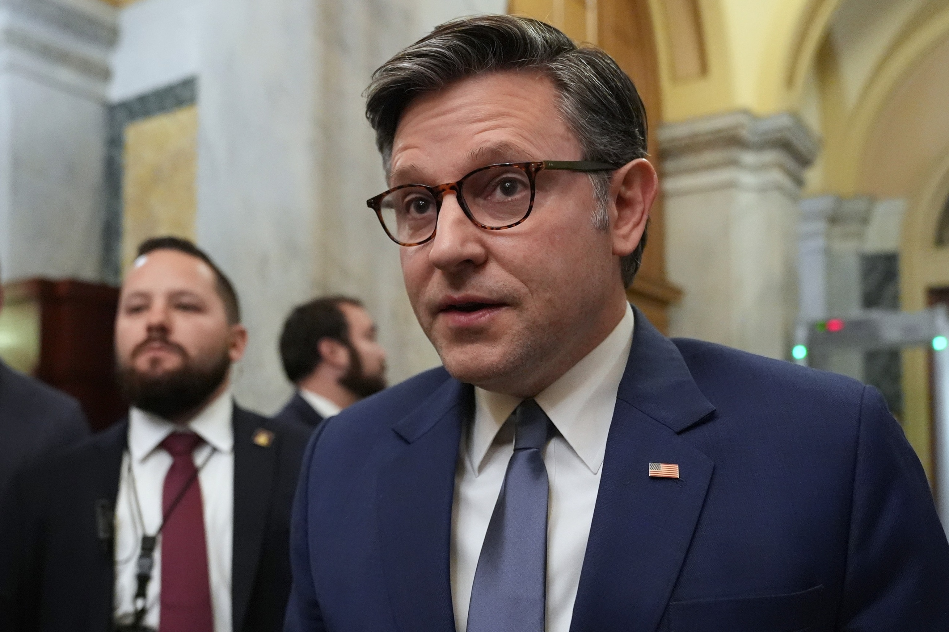 Venezuela live updates: Trump says Venezuela turning over up to 50 ...