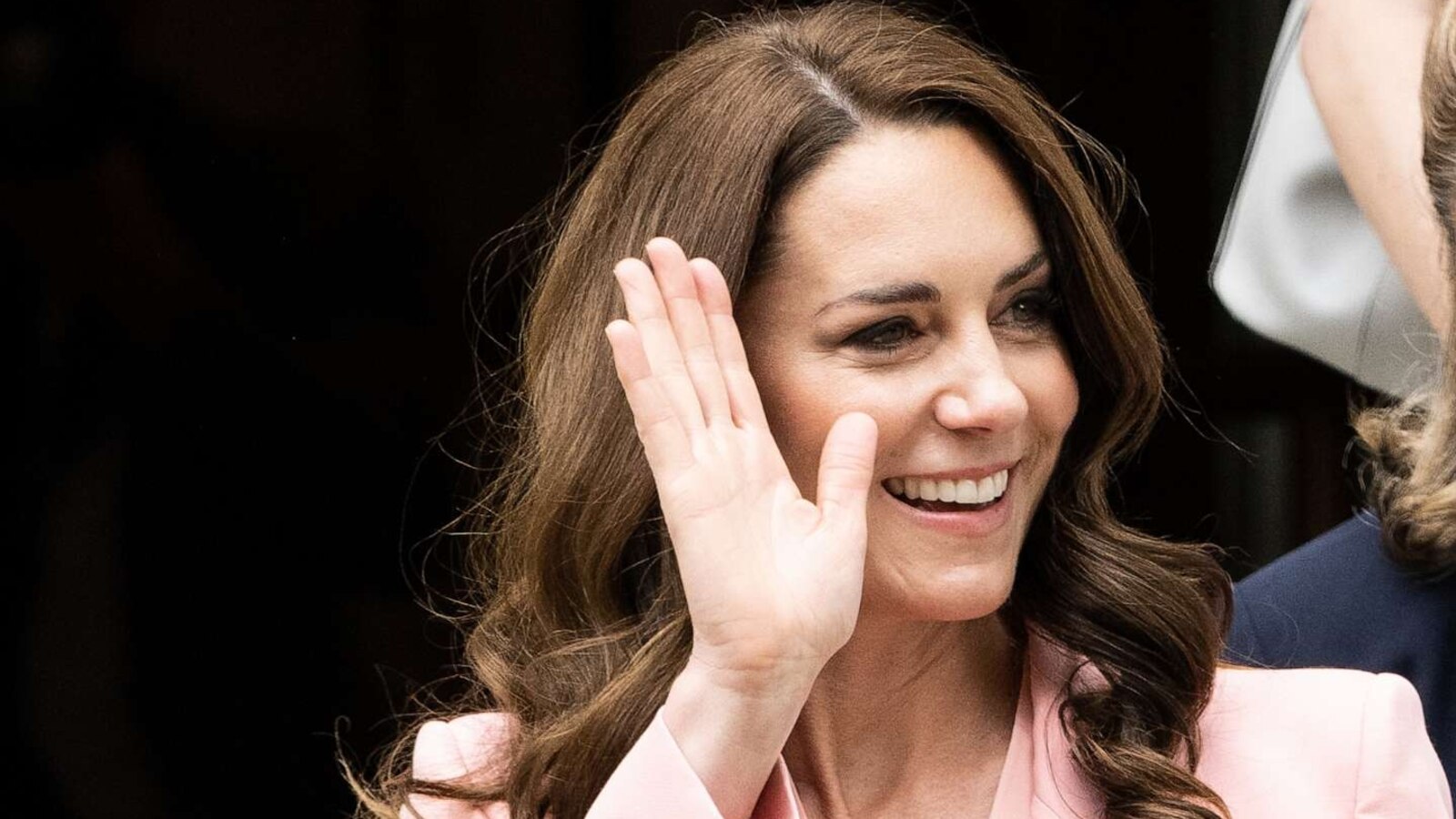 Princess Kate wears monochromatic pink suit in London and we want this ...