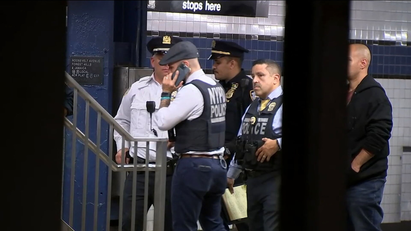 Man killed by NYC subway train after falling on tracks during fight ...