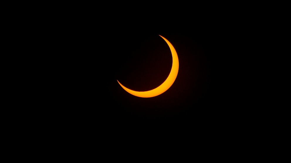 Missing totality? April 8 partial solar eclipse times and magnitudes ... Missing totality? April 8 partial solar eclipse times and magnitudes ...