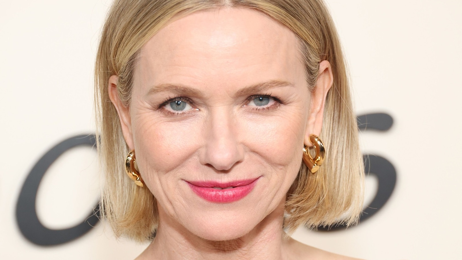 Naomi Watts shares a look at family life with her 17-year-old son in ...