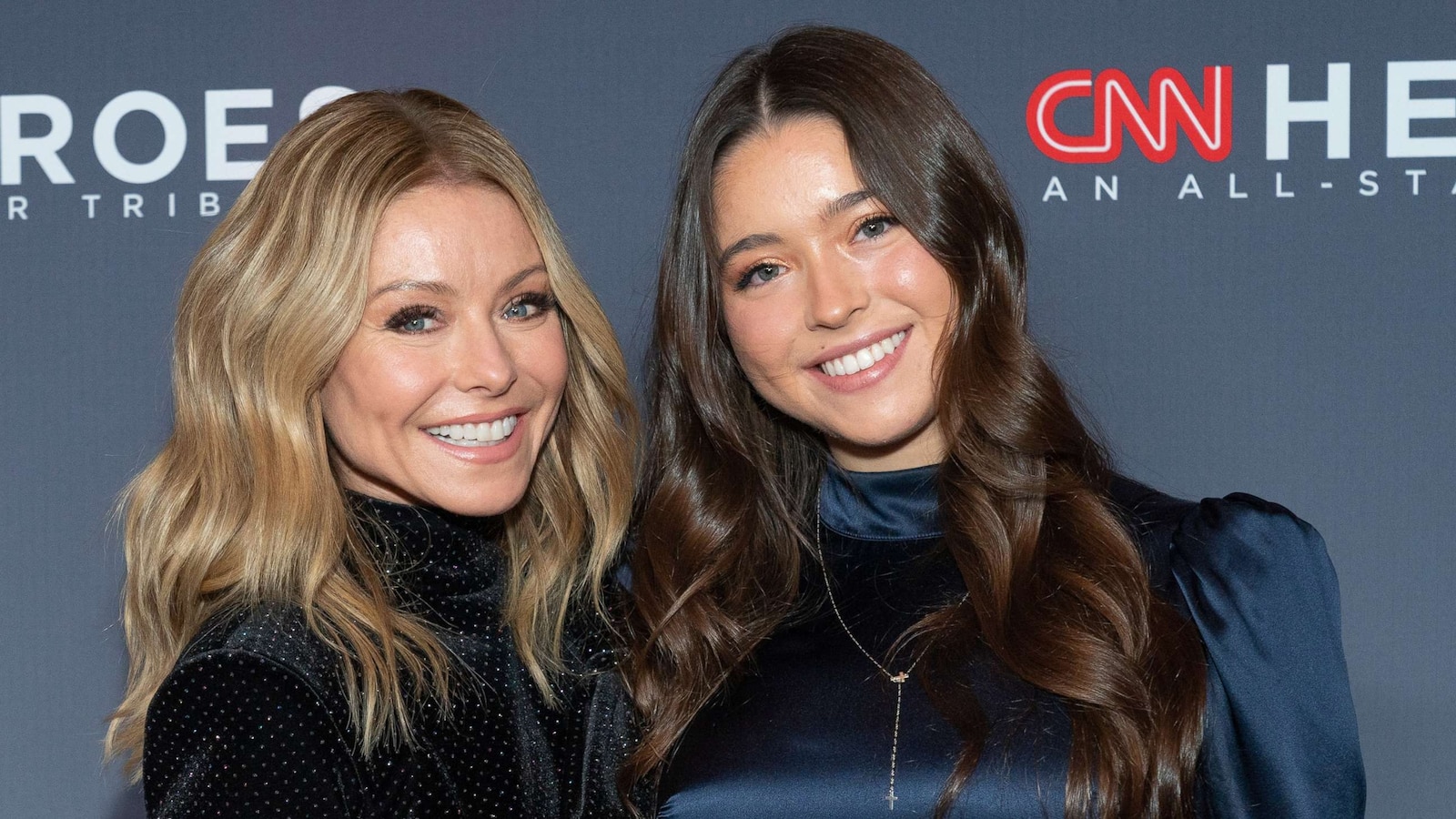 Kelly Ripa and Mark Consuelos' daughter Lola releases 1st song: Listen ...