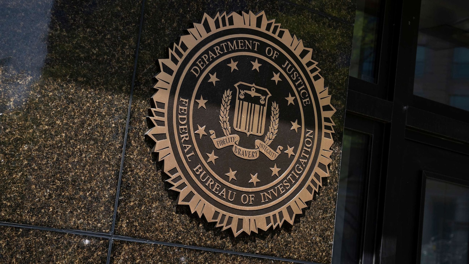 FBI announces investigation into Harris County jail system after 32 ...