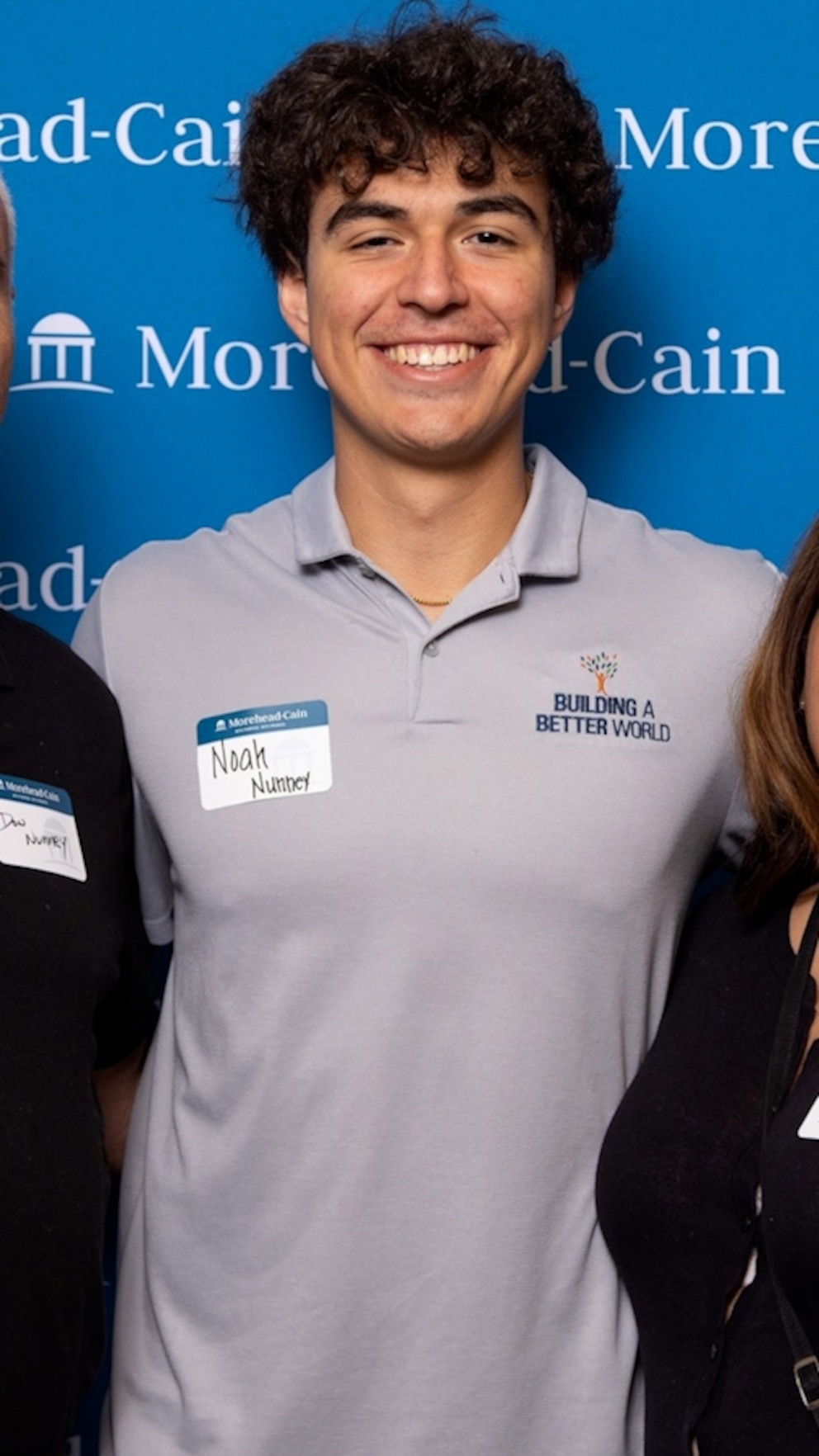 Video Parents tragically killed in car crash during trip to drop off ...