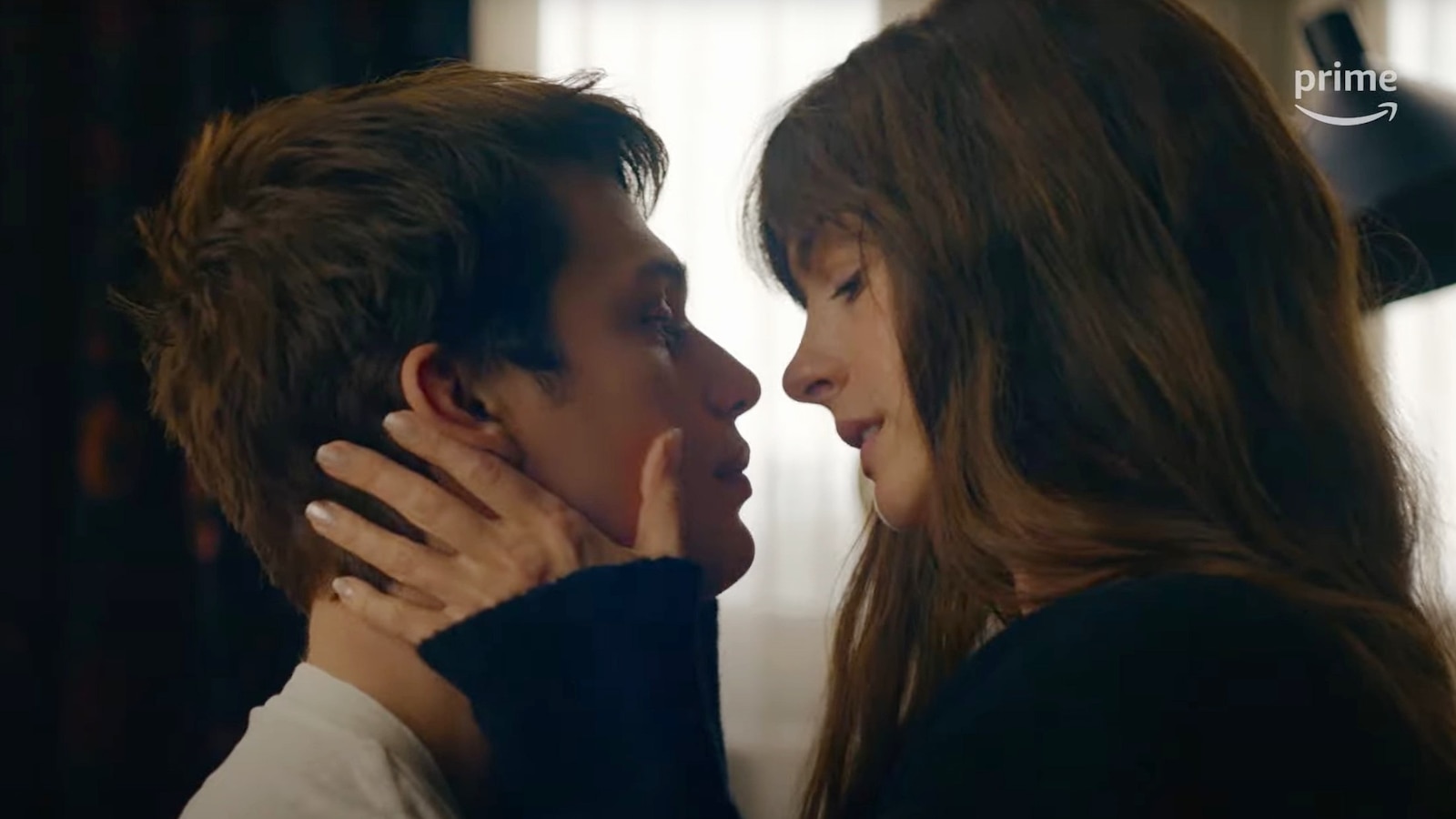 Anne Hathaway, Nicholas Galitzine find love at Coachella in 'The Idea ...