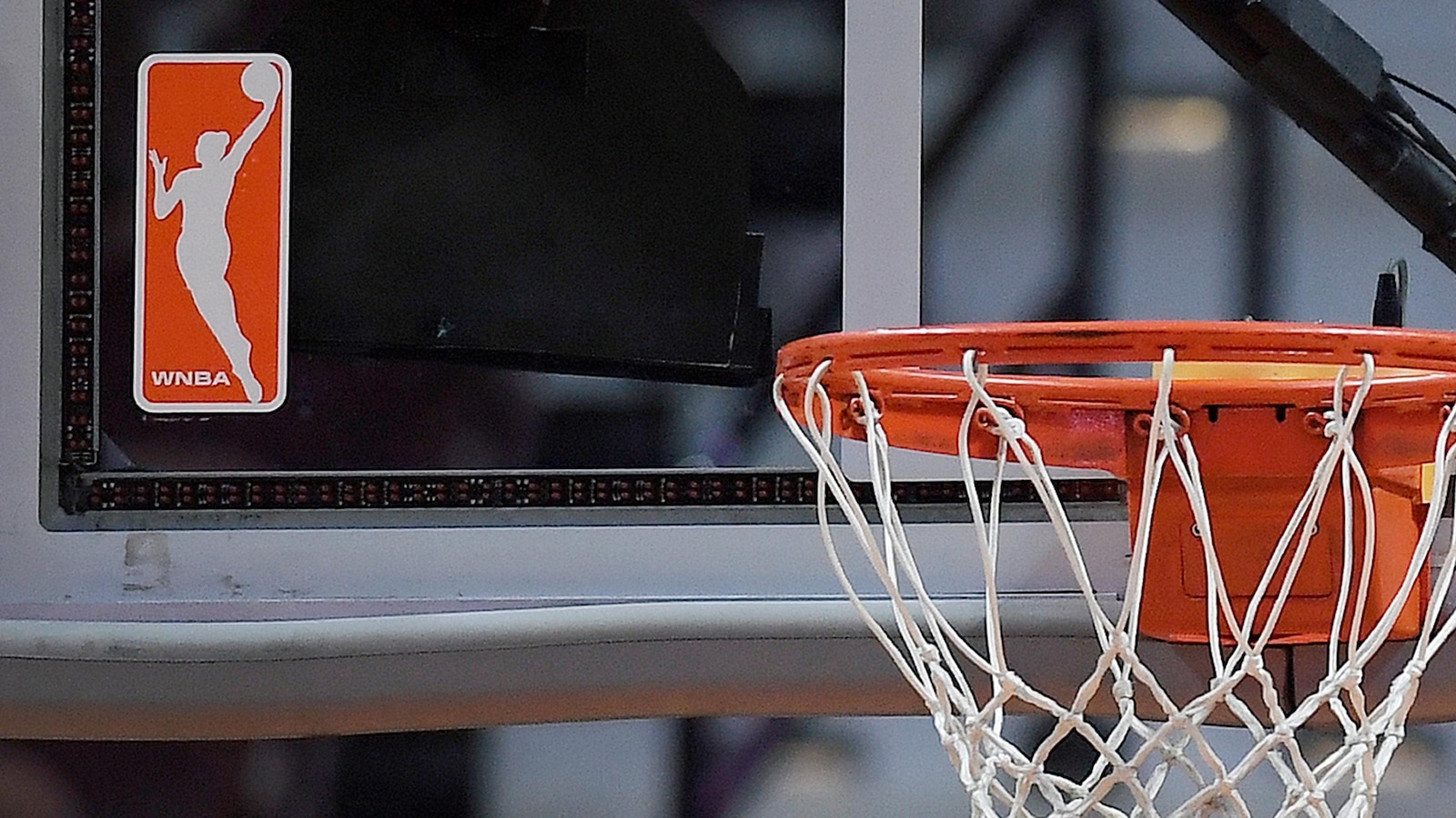 WNBA, players' union agree to moratorium, halting initial stages of ...