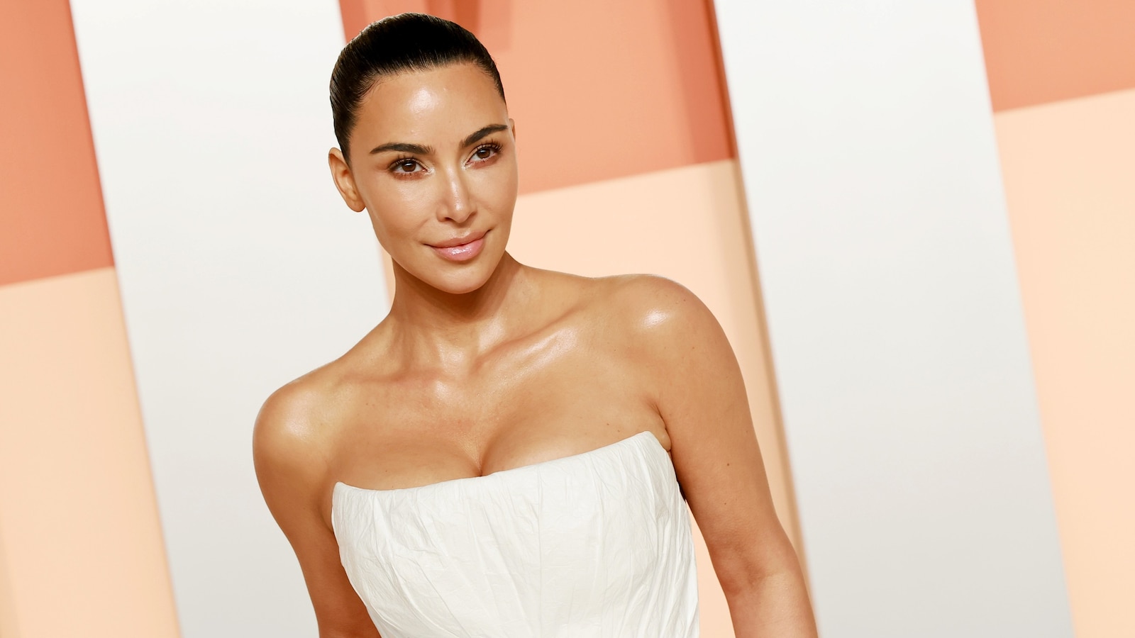 Kim Kardashian graduates from law study program after 6 years - ABC News