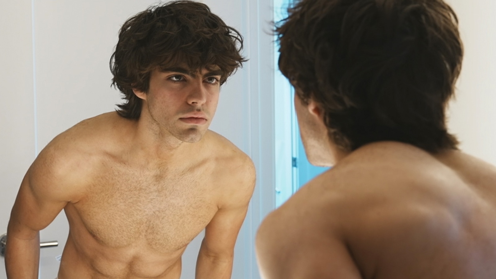 Testosterone shots, chiseling jaws: Inside the world of 'looksmaxxing ...