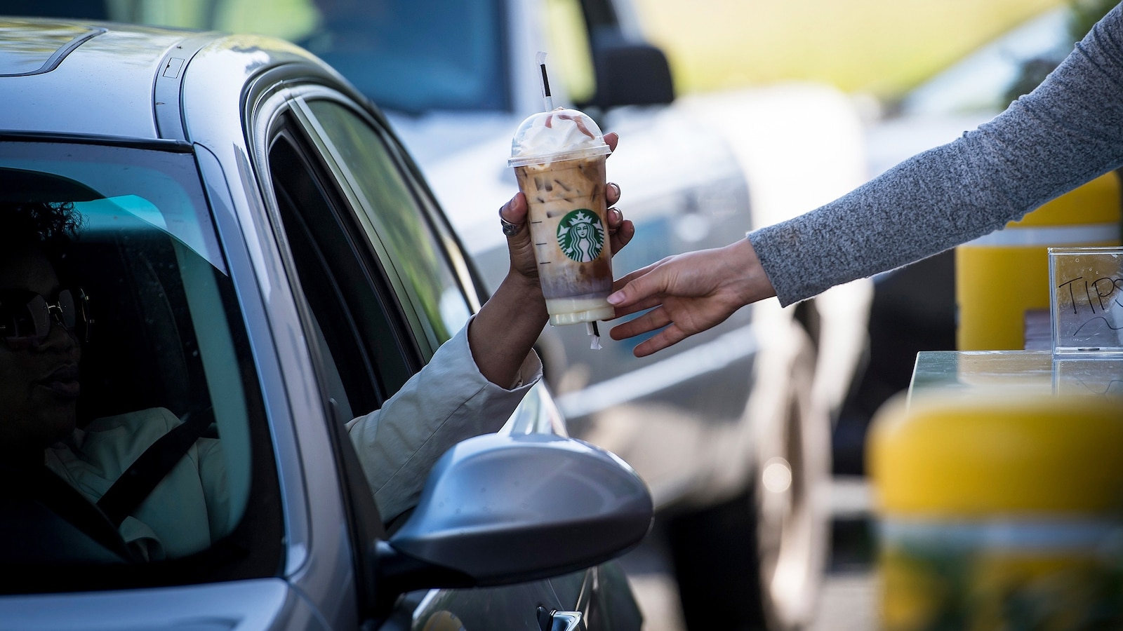 Starbucks shares update on mobile ordering, system issues due to ...