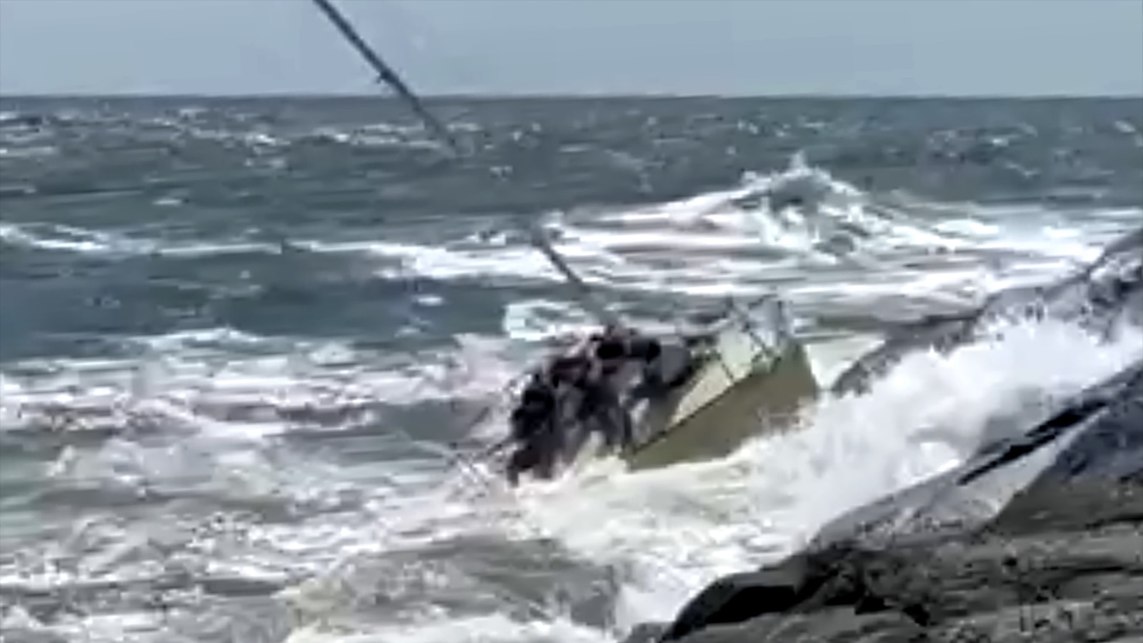 8 teens, 2 adults rescued after sailing lesson gone wrong - ABC News