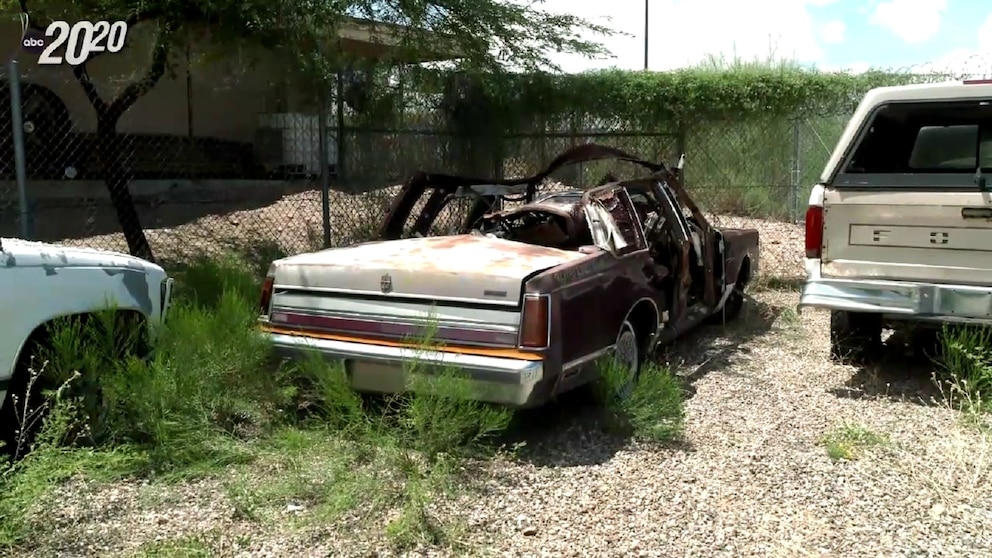 Video Detective examines wreckage of deadly car bomb that killed ...