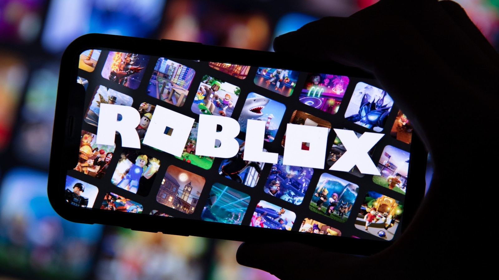 3 things parents need to know after $10M Roblox settlement - ABC News