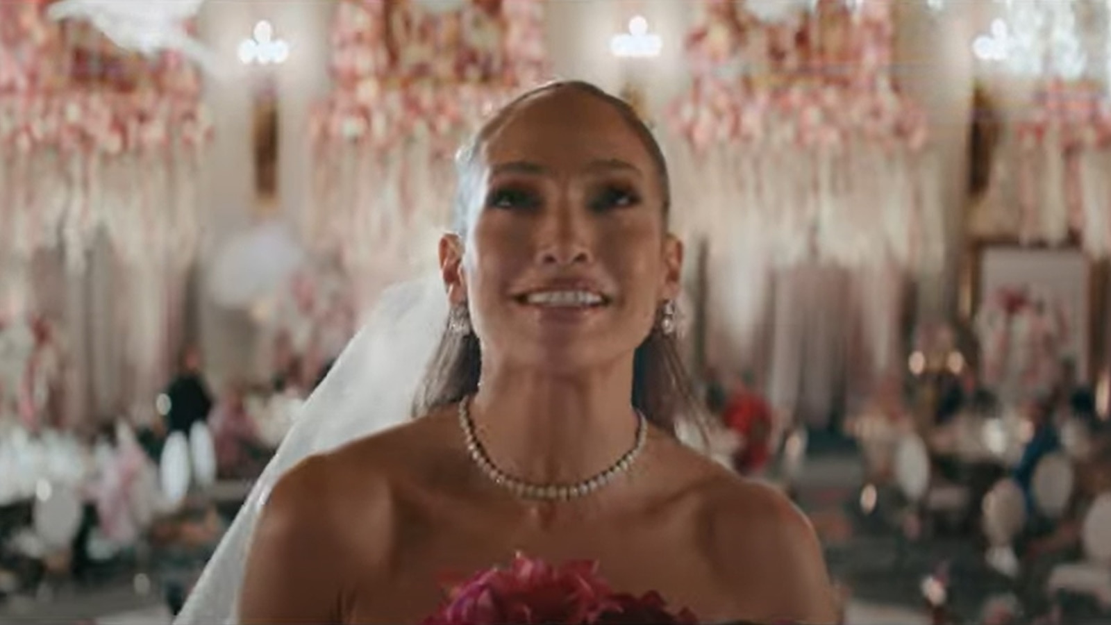 Jennifer Lopez premieres new single 'Can't Get Enough' and music video ...