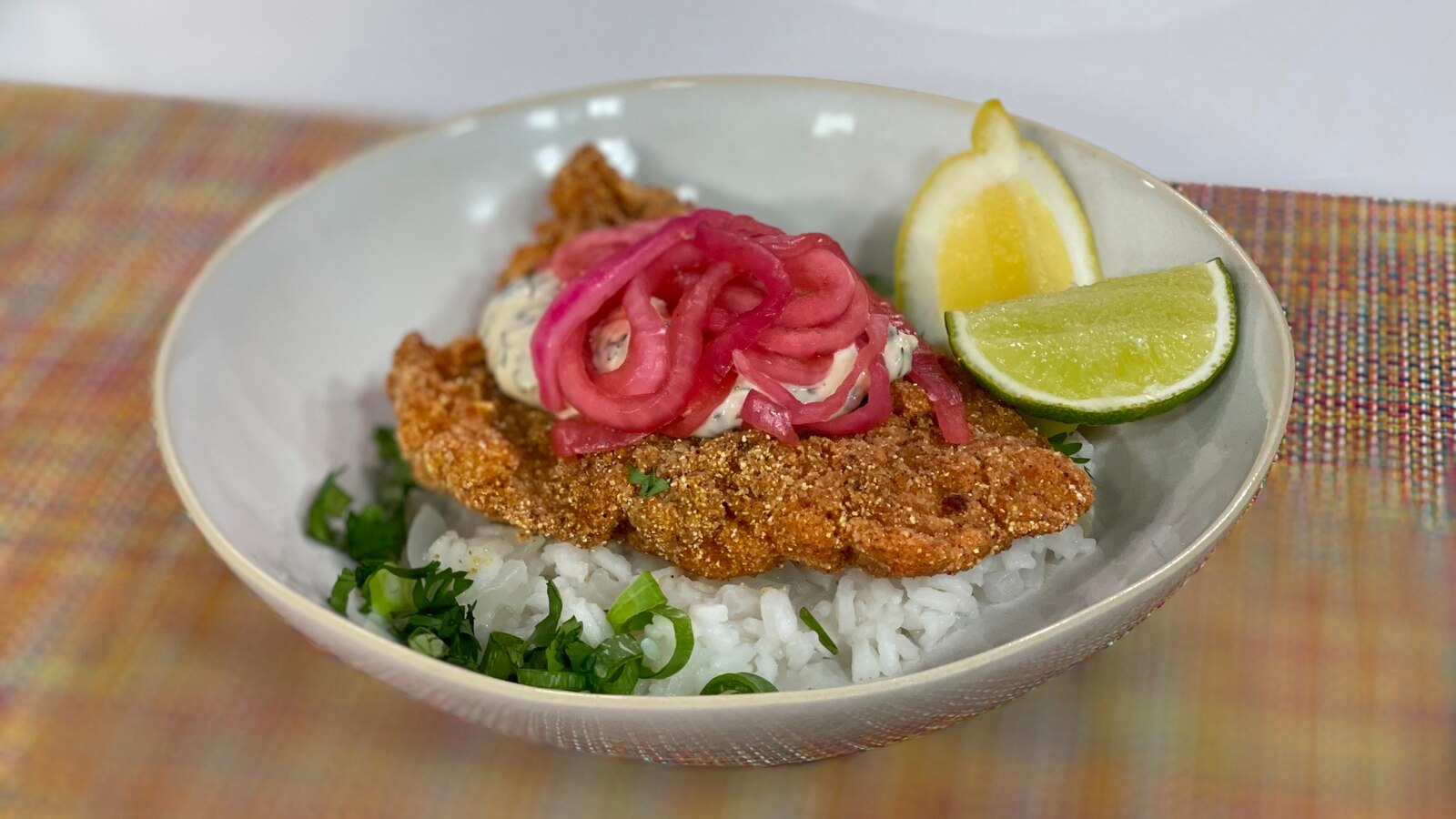 Chef JJ Johnson cooks up a crispy fish rice bowl - ABC News