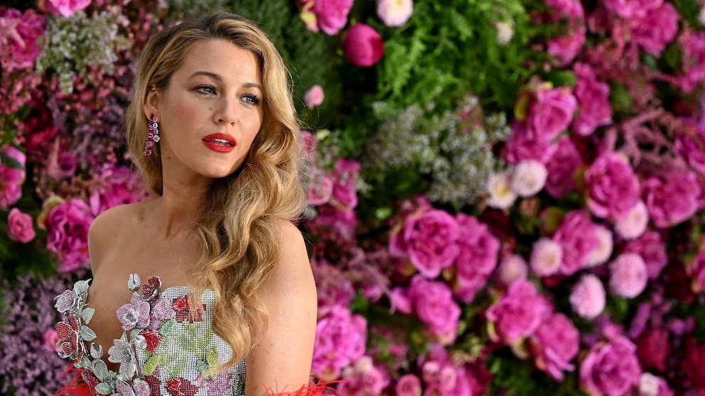 All of Blake Lively's looks for the 'It Ends With Us' press tour: See ...
