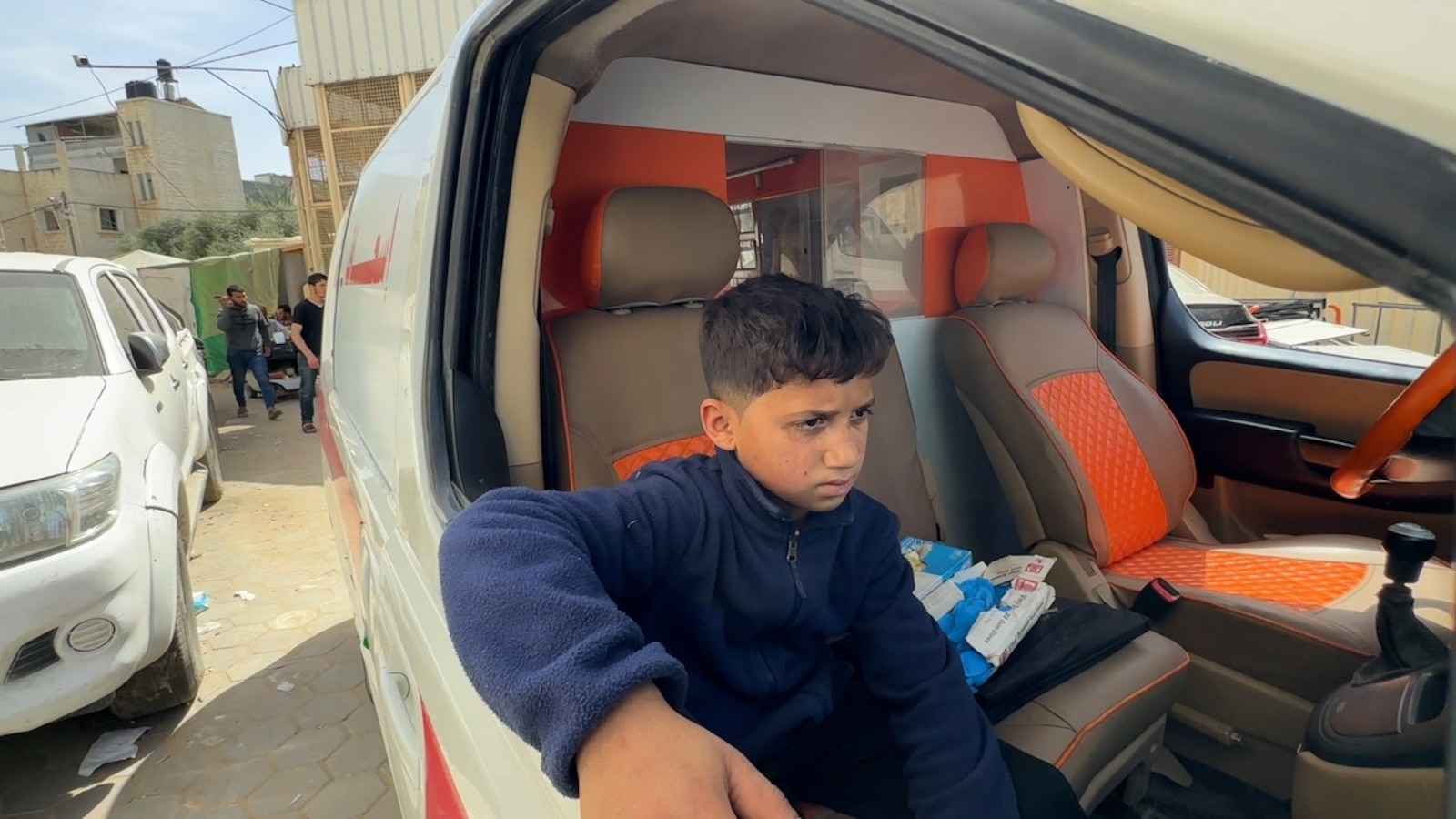'We want the war to end': 12-year-old volunteer paramedic works to save ...