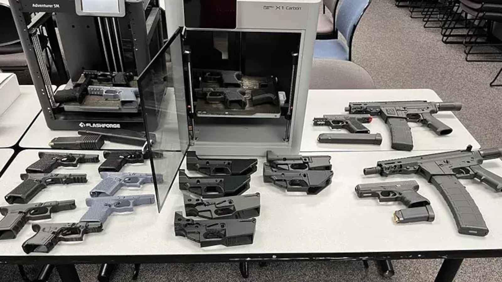 Over 2 dozen 3D printed ghost guns seized from teen's bedroom: DA - ABC ...