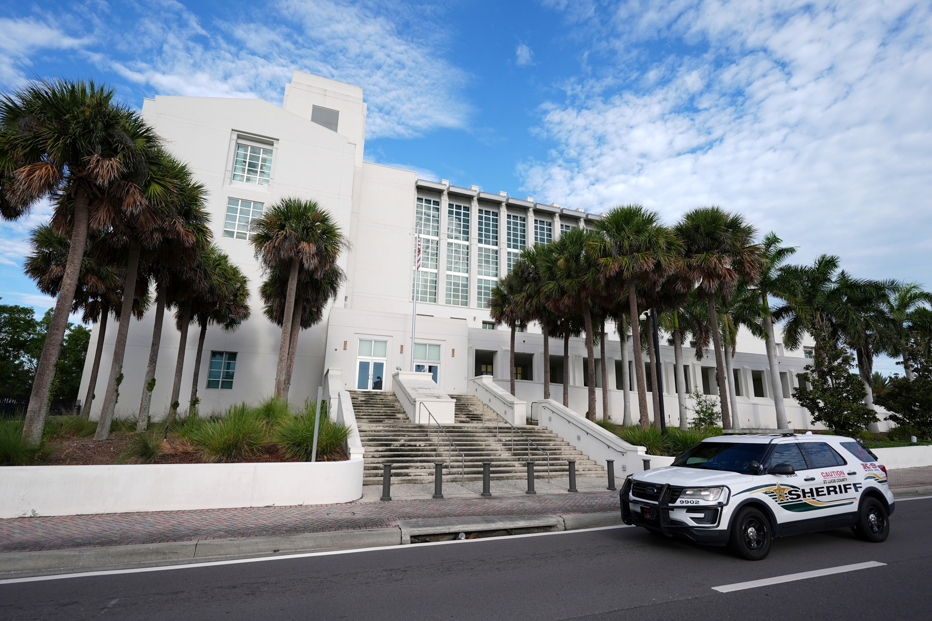 Secret Service agent testifies he came within 5 feet of alleged would ...