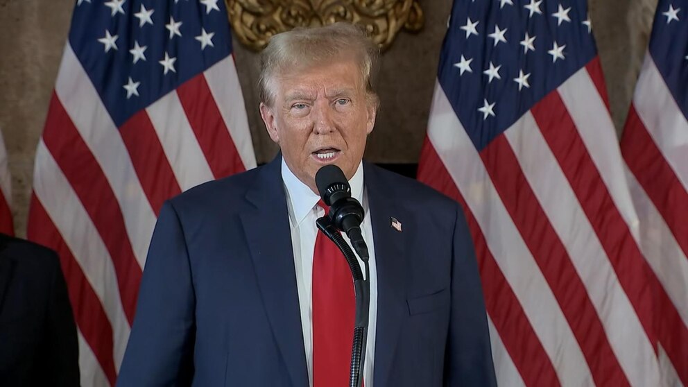 Video Trump holds Mar-a-Lago joint appearance with Johnson - ABC News