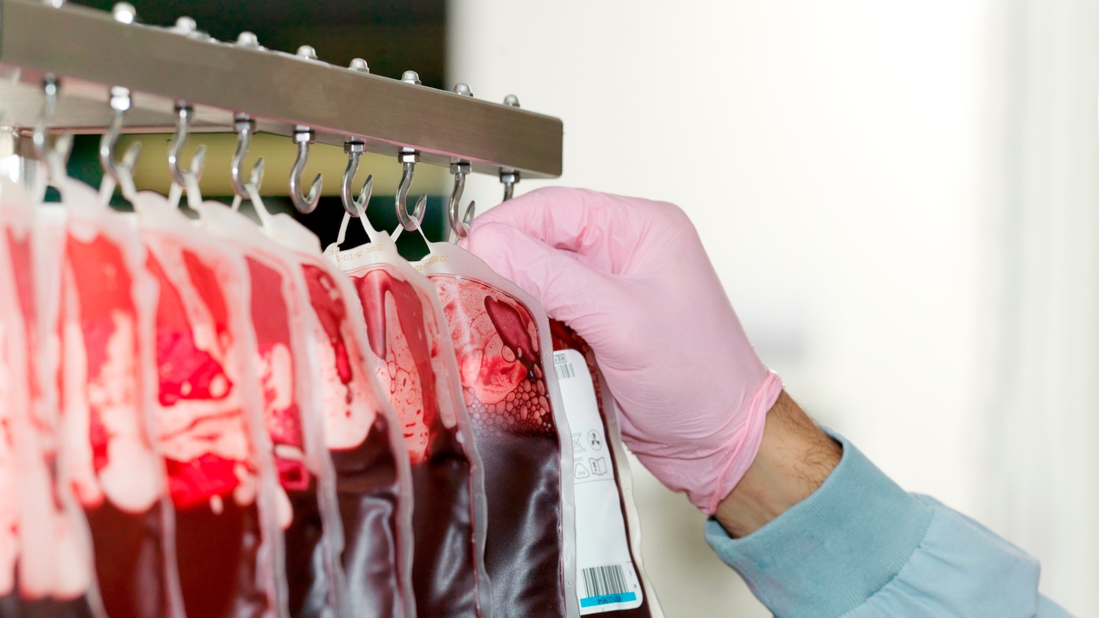 Red Cross announces emergency blood shortage, calls on Americans to ...