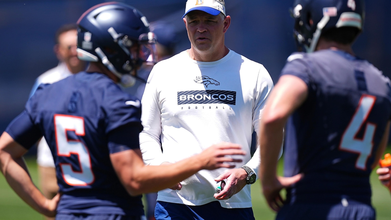 Broncos fire offensive coordinator Joe Lombardi and 2 other assistants ...